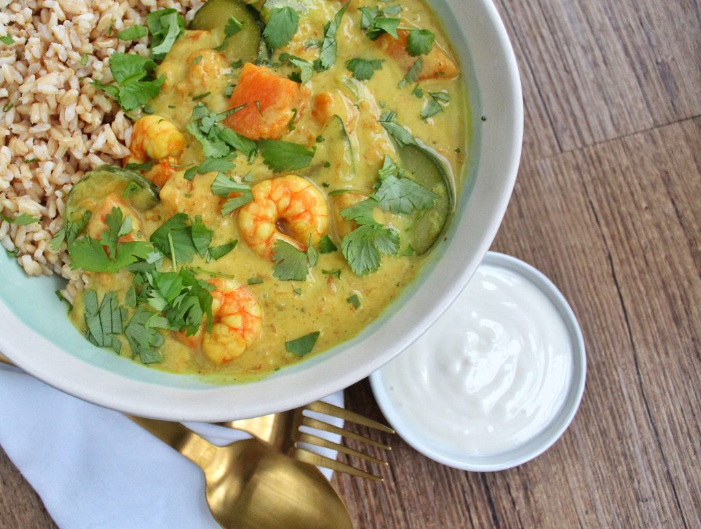 Thaise gele curry met pompoen en garnalen - Healthyfoodie